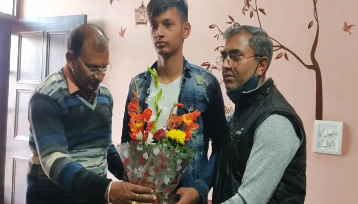 devansh vats became a flying officer in the indian air force | हरियाणा ...